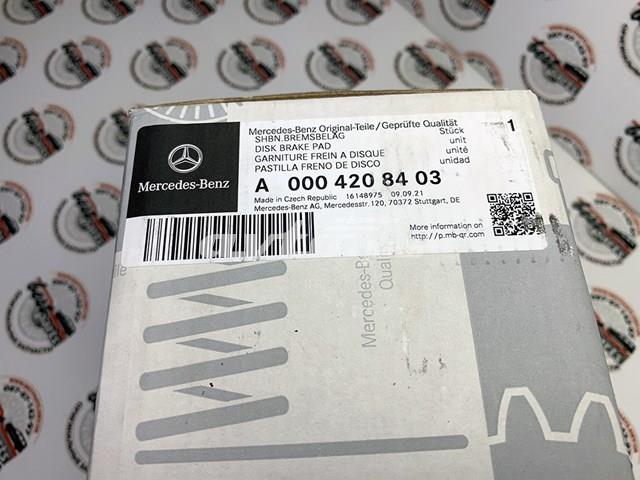 A0004208403 Mercedes pastillas de freno delanteras