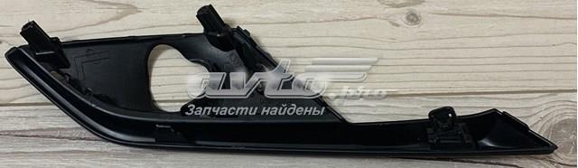 D10J50C21 MAZDA rejilla de ventilación, parachoques trasero, izquierda