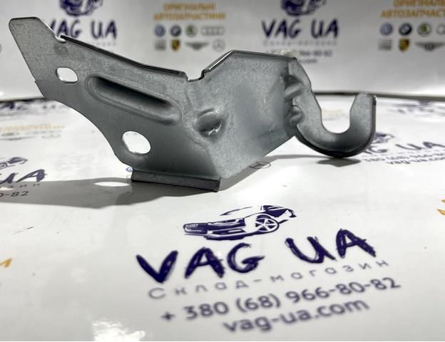 17A804593 VAG Soporte De Radiador Superior (pinzas)
