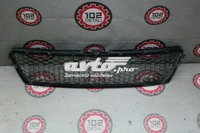 8200735103 Renault (RVI) rejilla de ventilación, parachoques delantero
