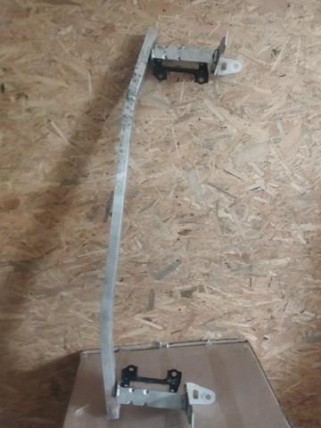 52132-42070 Toyota refuerzo parachoque delantero