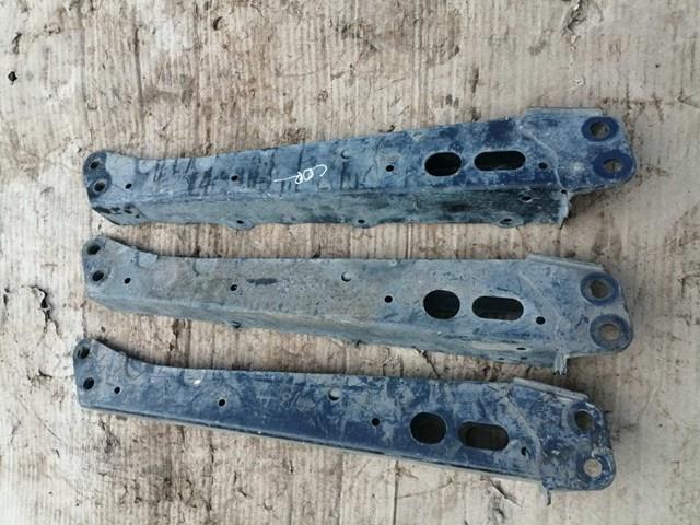 5110812010 Toyota soporte de amplificador de parachoques delantero