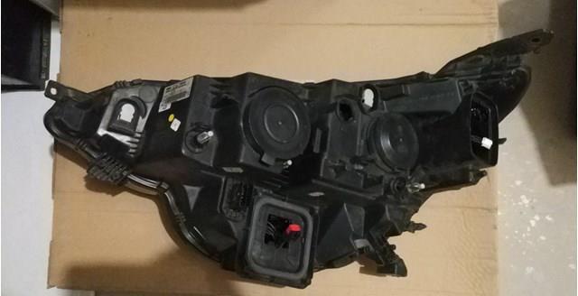 260100141R Renault (RVI) faro derecho