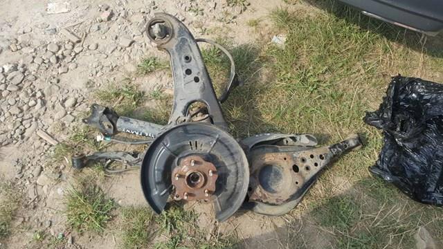 4241042060 Toyota cubo de rueda trasero