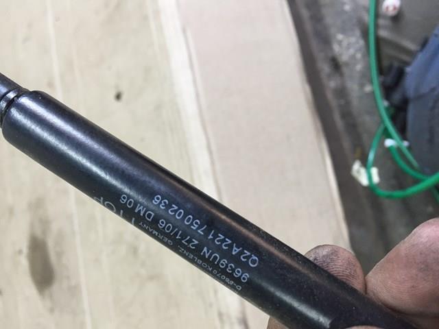 A2217500236 Mercedes amortiguador maletero comprar barato